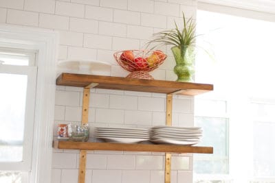 A DIY kitchen open shelving tutorial — affordable, solid and beautiful!