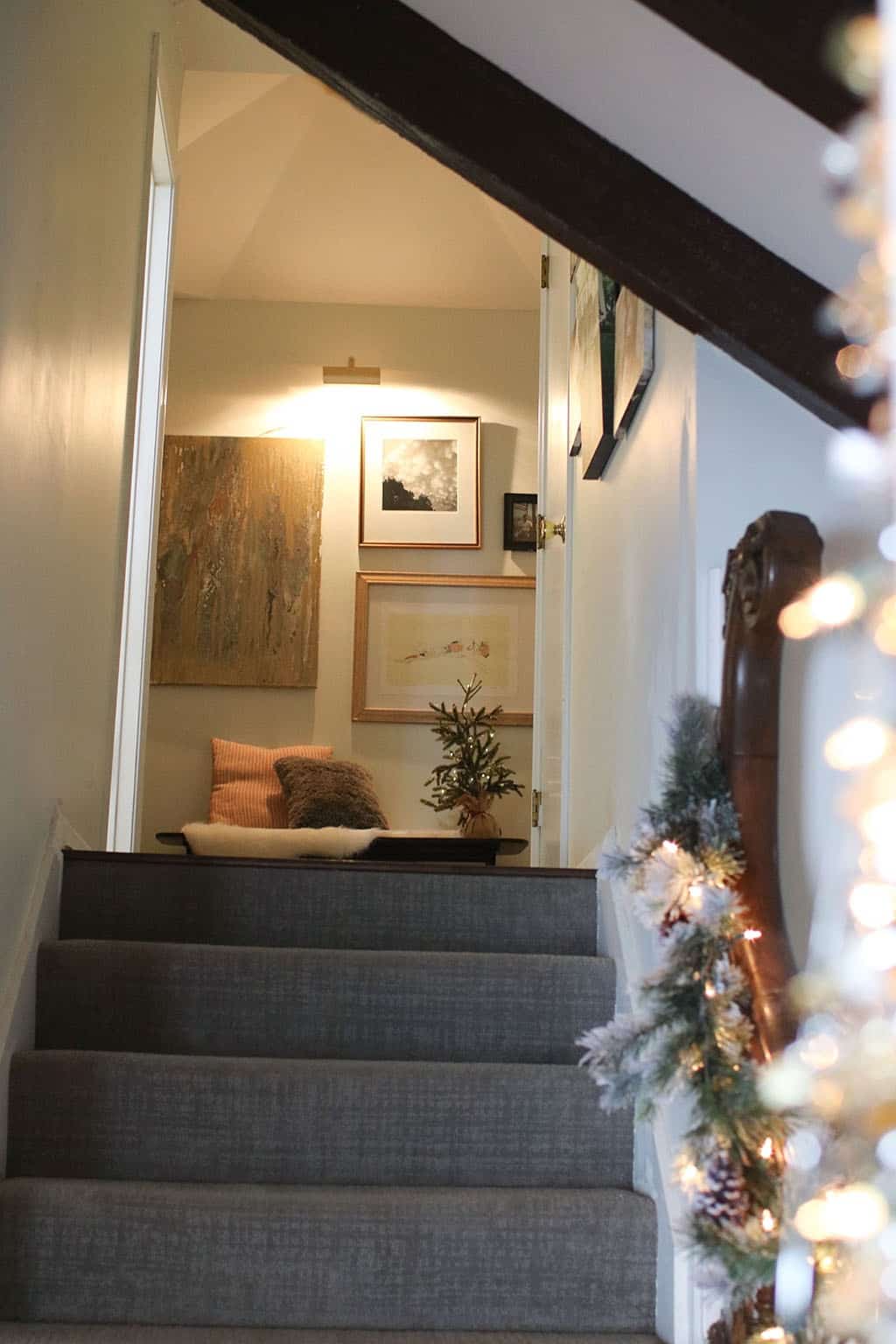 2019 holiday home tour — come along on a festive tour!