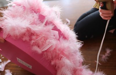 Flamingo Valentine's Day box — the cutest and easiest DIY craft project!