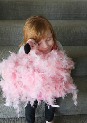 Flamingo Valentine's Day box — the cutest and easiest DIY craft project!