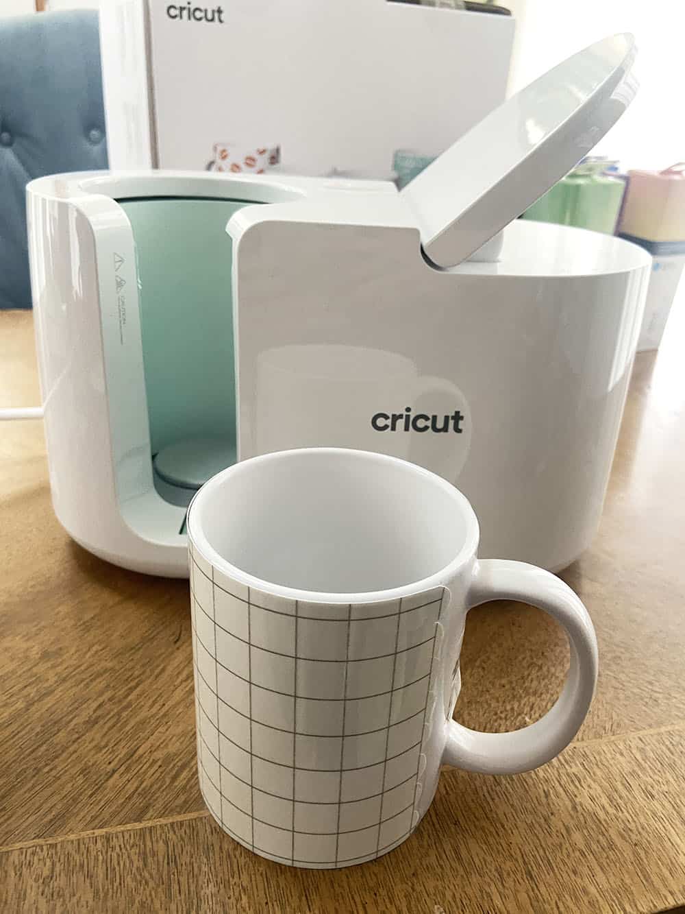 Cricut Mug Press – A tutorial on personalized mug making!