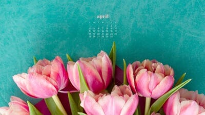 April 2021 calendar wallpapers – 30 FREE & cute design options!