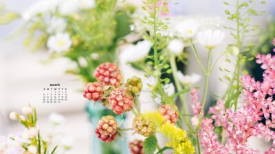 March 2022 wallpapers – 55 FREE calendars for your desktop & phone!