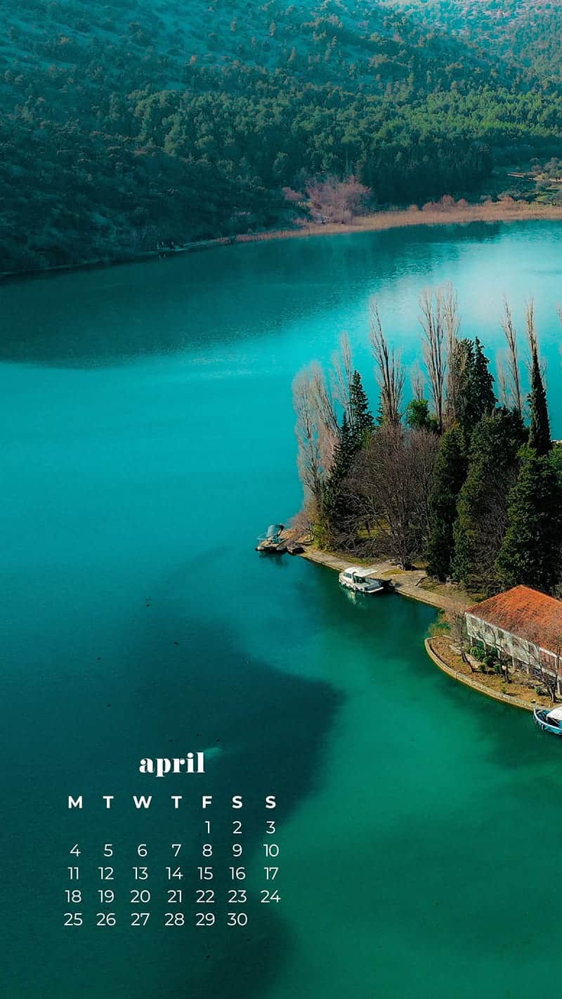 April 2022 wallpapers – 55 FREE calendars for your desktop & phone!