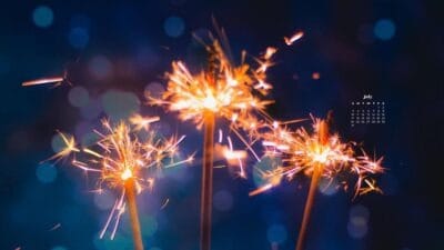 July 2022 wallpapers – 55 FREE & beautiful desktop & phone calendars!