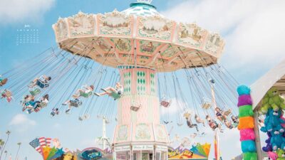 July 2022 wallpapers – 55 FREE & beautiful desktop & phone calendars!