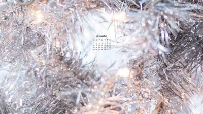 December 2022 wallpapers – 90 FREEBIES for desktop & phones!