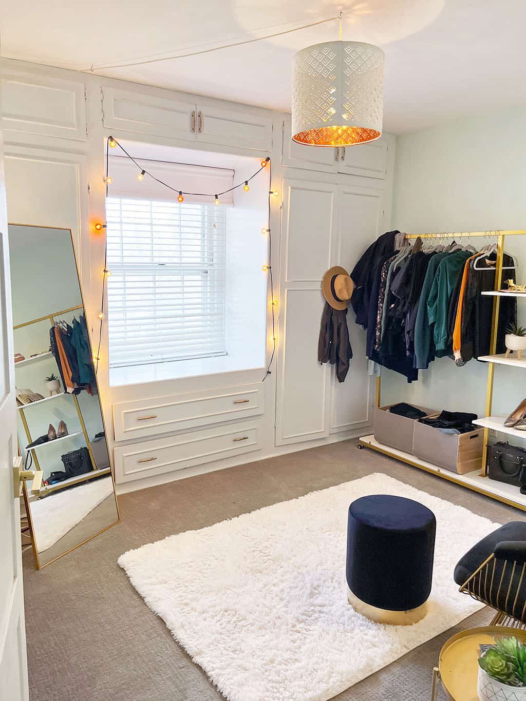 Closet room DIY refresh with Dutch Boy® Paints on a small budget.