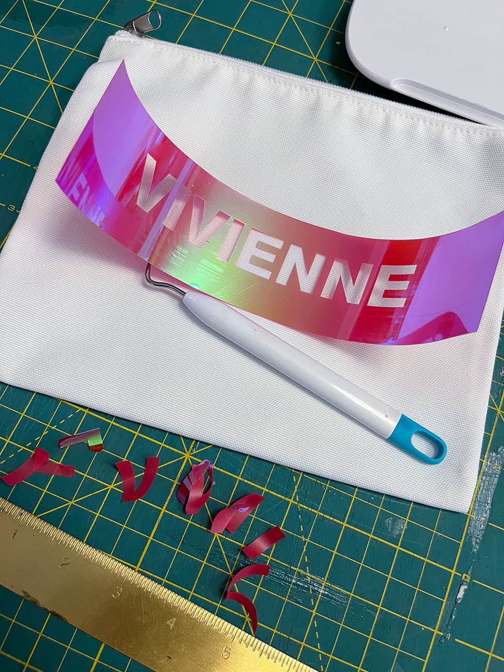 How do Cricut materials stack up against other brands? Let's see!
