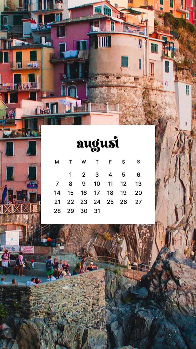 August 2023 wallpapers – 40 FREEBIES for desktop & phones!