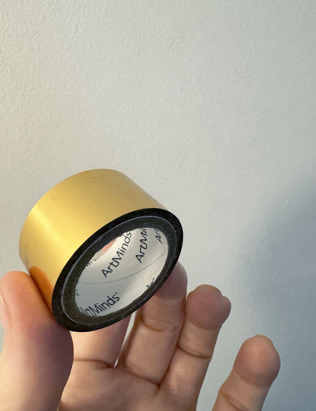 DIY clay flowers are easy to make and really fun up a tween mirror!